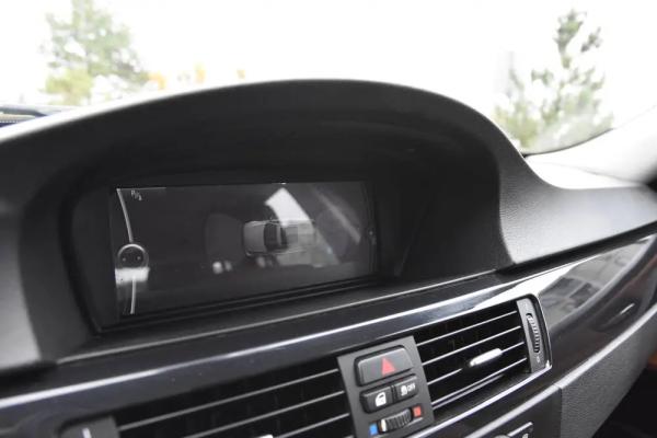 Blue BMW 320 2011 in Marupe, with an engine capacity of 2.00 L and mileage of 248 thousand km for 5490 €, photo 10 on AUTOMOTO.COM.LV