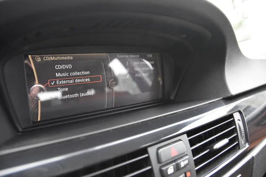 Zils BMW 320 2011 Mārupe, ar dzinēja tilpumu 2.00 L un nobraukumu 248 tūkst. km par 5490 €, foto 12 vietnē AUTOMOTO.COM.LV
