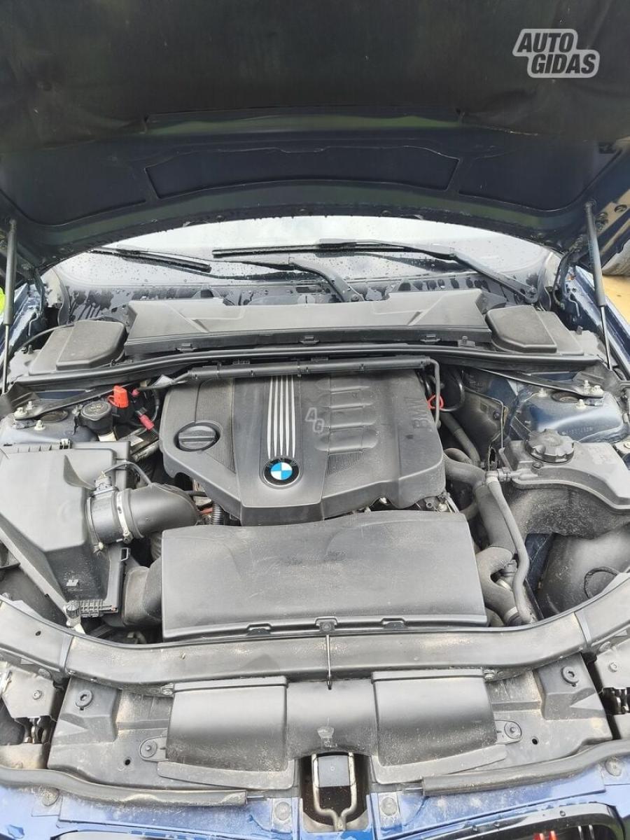 Zils BMW 320 2011 Kupiškis, ar dzinēja tilpumu 2.00 L un nobraukumu 269 tūkst. km par 4400 €, foto 20 vietnē AUTOMOTO.COM.LV