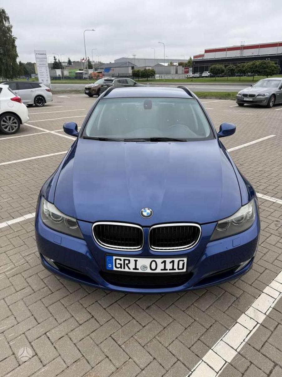 Zils BMW 320 2011 Panevēža, ar dzinēja tilpumu 2.00 L un nobraukumu 272 tūkst. km par 4650 €, foto 4 vietnē AUTOMOTO.COM.LV