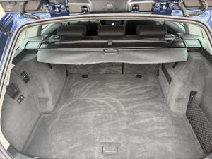 Zils BMW 320 2011 Panevēža, ar dzinēja tilpumu 2.00 L un nobraukumu 272 tūkst. km par 4650 €, foto 12 vietnē AUTOMOTO.COM.LV