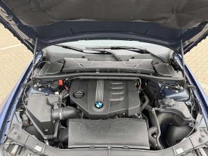Zils BMW 320 2011 Panevēža, ar dzinēja tilpumu 2.00 L un nobraukumu 272 tūkst. km par 4650 €, foto 14 vietnē AUTOMOTO.COM.LV