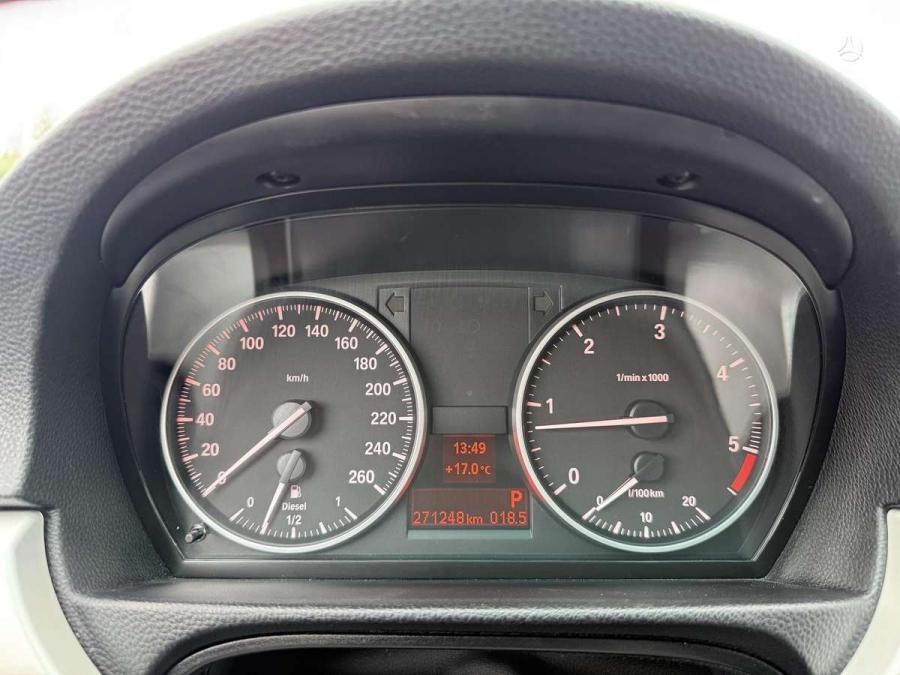 Zils BMW 320 2011 Panevēža, ar dzinēja tilpumu 2.00 L un nobraukumu 272 tūkst. km par 4650 €, foto 15 vietnē AUTOMOTO.COM.LV