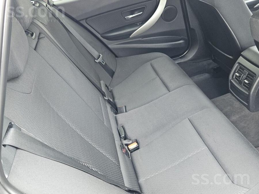 Blue BMW 320 2012 in Jekabpils, with an engine capacity of 2.00 L and mileage of 241 thousand km for 7390 €, photo 22 on AUTOMOTO.COM.LV