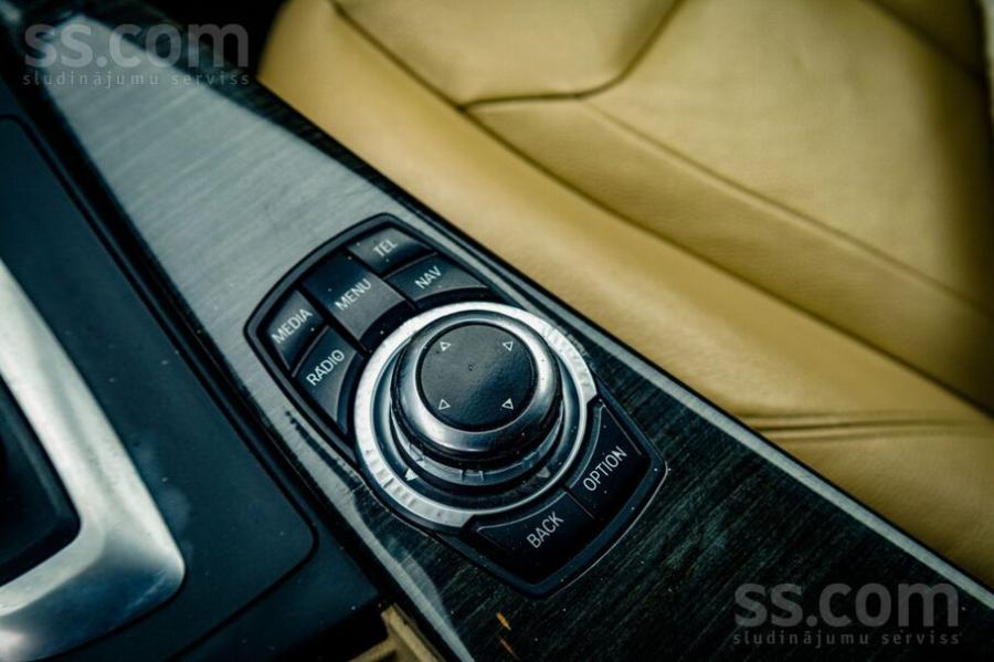 Blue BMW 320 2012 in Riga, with an engine capacity of 2.00 L and mileage of 289 thousand km for 9990 €, photo 20 on AUTOMOTO.COM.LV