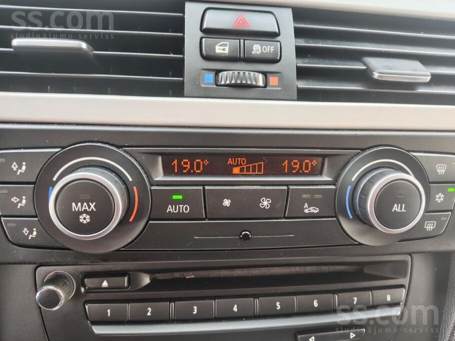 Zils BMW 320 2012 Cēsis, ar dzinēja tilpumu 2.00 L un nobraukumu 275 tūkst. km par 5950 €, foto 17 vietnē AUTOMOTO.COM.LV