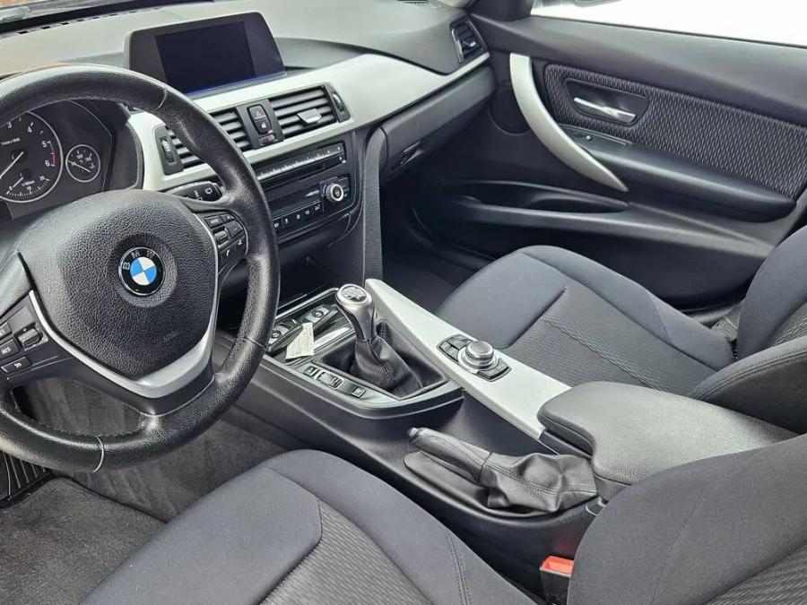 Zils BMW 320 2012 Jēkabpils, ar dzinēja tilpumu 2.00 L un nobraukumu 241 tūkst. km par 7390 €, foto 14 vietnē AUTOMOTO.COM.LV
