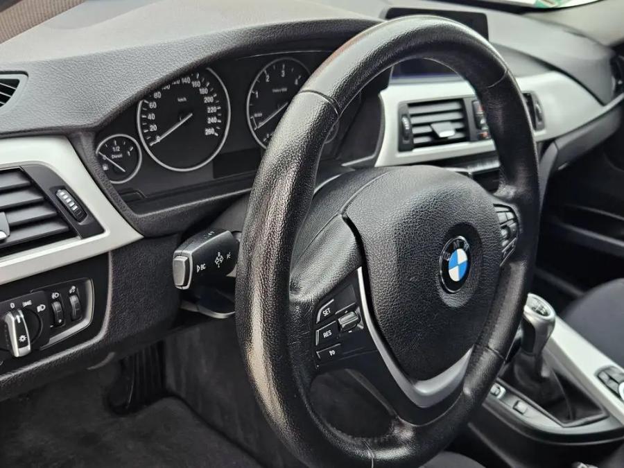 Zils BMW 320 2012 Jēkabpils, ar dzinēja tilpumu 2.00 L un nobraukumu 241 tūkst. km par 7390 €, foto 15 vietnē AUTOMOTO.COM.LV