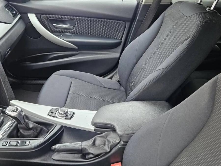 Zils BMW 320 2012 Jēkabpils, ar dzinēja tilpumu 2.00 L un nobraukumu 241 tūkst. km par 7390 €, foto 16 vietnē AUTOMOTO.COM.LV