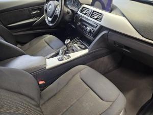 Zils BMW 320 2012 Jēkabpils, ar dzinēja tilpumu 2.00 L un nobraukumu 241 tūkst. km par 7390 €, foto 20 vietnē AUTOMOTO.COM.LV