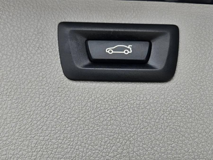 Zils BMW 320 2012 Jēkabpils, ar dzinēja tilpumu 2.00 L un nobraukumu 241 tūkst. km par 7390 €, foto 28 vietnē AUTOMOTO.COM.LV