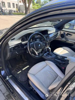 Blue BMW 320 2012 in Riga, with an engine capacity of 2.00 L and mileage of 343 thousand km for 3900 €, photo 5 on AUTOMOTO.COM.LV