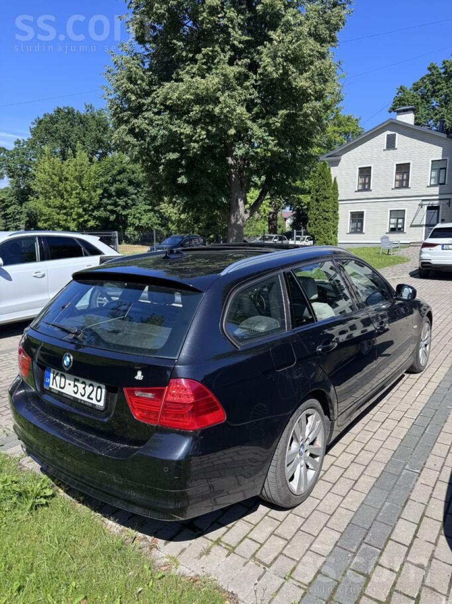 Blue BMW 320 2012 in Riga, with an engine capacity of 2.00 L and mileage of 343 thousand km for 3900 €, photo 10 on AUTOMOTO.COM.LV