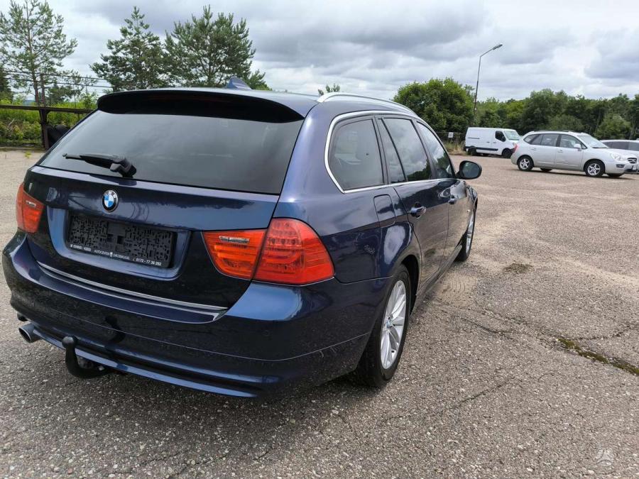 Blue BMW 320 2012 in Alytus, with an engine capacity of 2.00 L and mileage of 334 thousand km for 4850 €, photo 7 on AUTOMOTO.COM.LV
