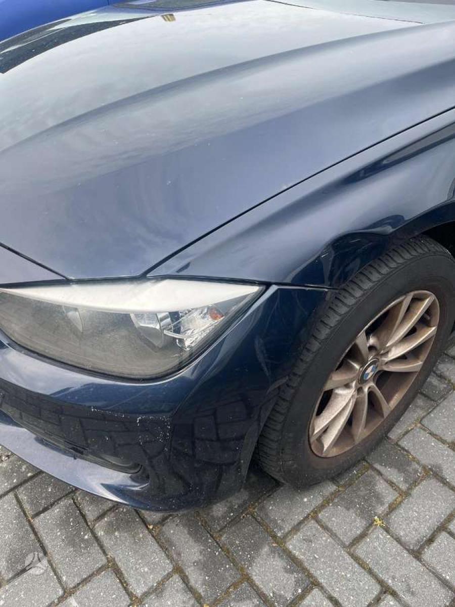 Blue BMW 320 2012 in Ukmerge, with an engine capacity of 2.00 L and mileage of 261 thousand km for 4600 €, photo 7 on AUTOMOTO.COM.LV