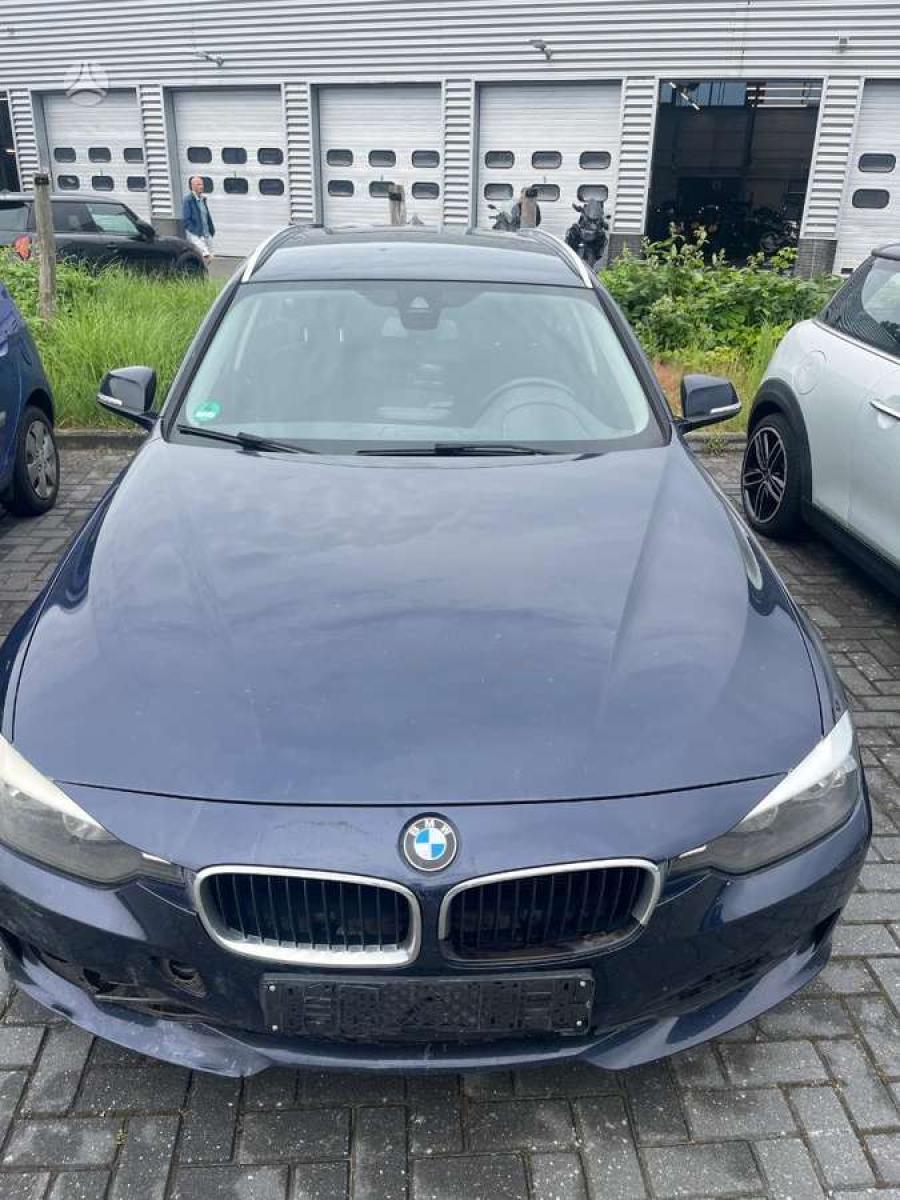 Blue BMW 320 2012 in Ukmerge, with an engine capacity of 2.00 L and mileage of 261 thousand km for 4600 €, photo 8 on AUTOMOTO.COM.LV