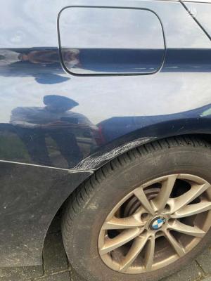 Blue BMW 320 2012 in Ukmerge, with an engine capacity of 2.00 L and mileage of 261 thousand km for 4600 €, photo 9 on AUTOMOTO.COM.LV