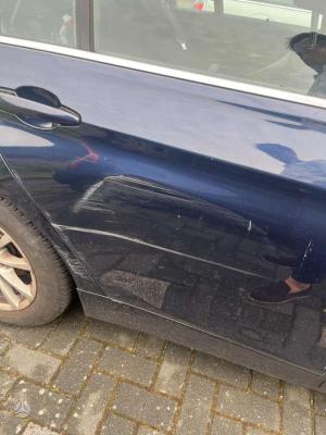 Blue BMW 320 2012 in Ukmerge, with an engine capacity of 2.00 L and mileage of 261 thousand km for 4600 €, photo 10 on AUTOMOTO.COM.LV
