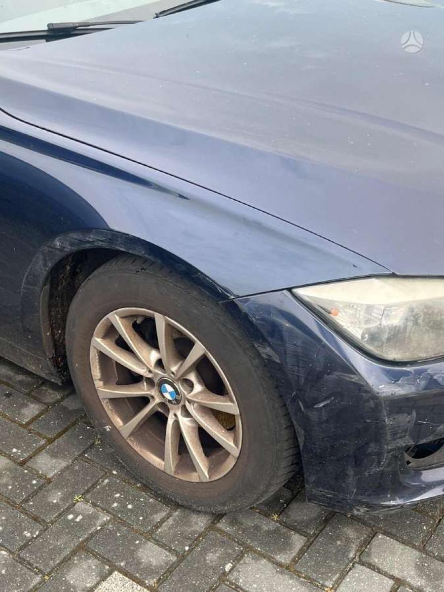 Blue BMW 320 2012 in Ukmerge, with an engine capacity of 2.00 L and mileage of 261 thousand km for 4600 €, photo 12 on AUTOMOTO.COM.LV