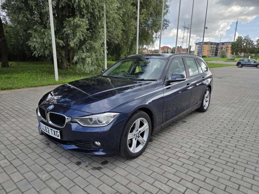 Blue BMW 320 2012 in Siauliai, with an engine capacity of 2.00 L and mileage of 192 thousand km for 2700 €, photo 4 on AUTOMOTO.COM.LV