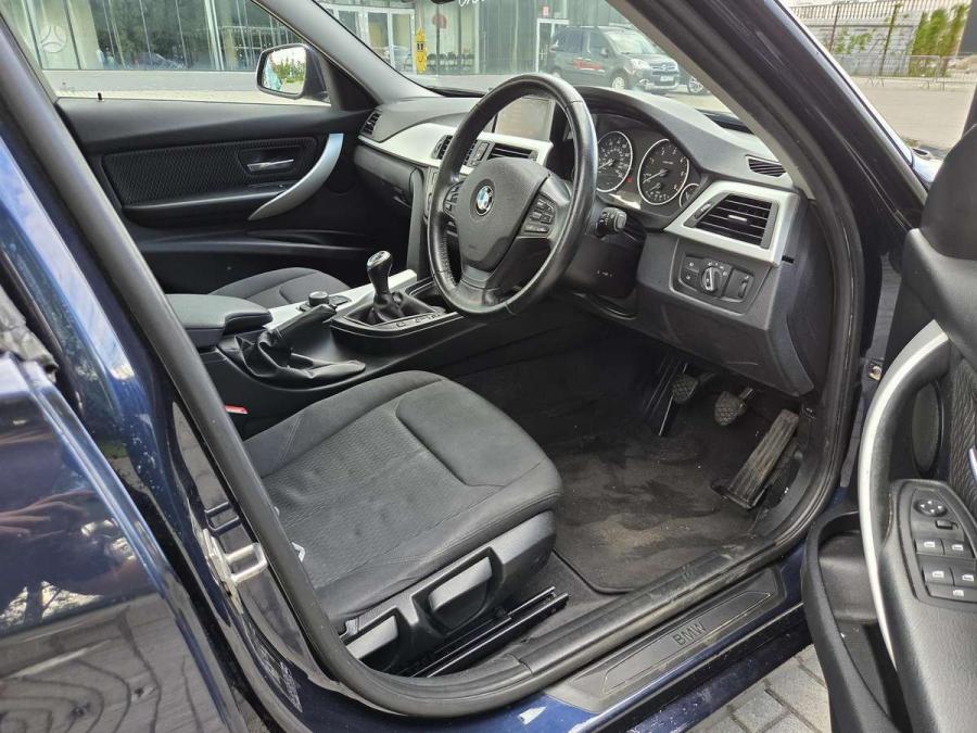 Blue BMW 320 2012 in Siauliai, with an engine capacity of 2.00 L and mileage of 192 thousand km for 2700 €, photo 13 on AUTOMOTO.COM.LV