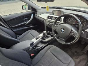 Blue BMW 320 2012 in Siauliai, with an engine capacity of 2.00 L and mileage of 192 thousand km for 2700 €, photo 15 on AUTOMOTO.COM.LV