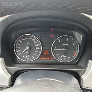 Blue BMW 320 2012 in Riga, with an engine capacity of 2.00 L and mileage of 352 thousand km for 4100 €, photo 9 on AUTOMOTO.COM.LV