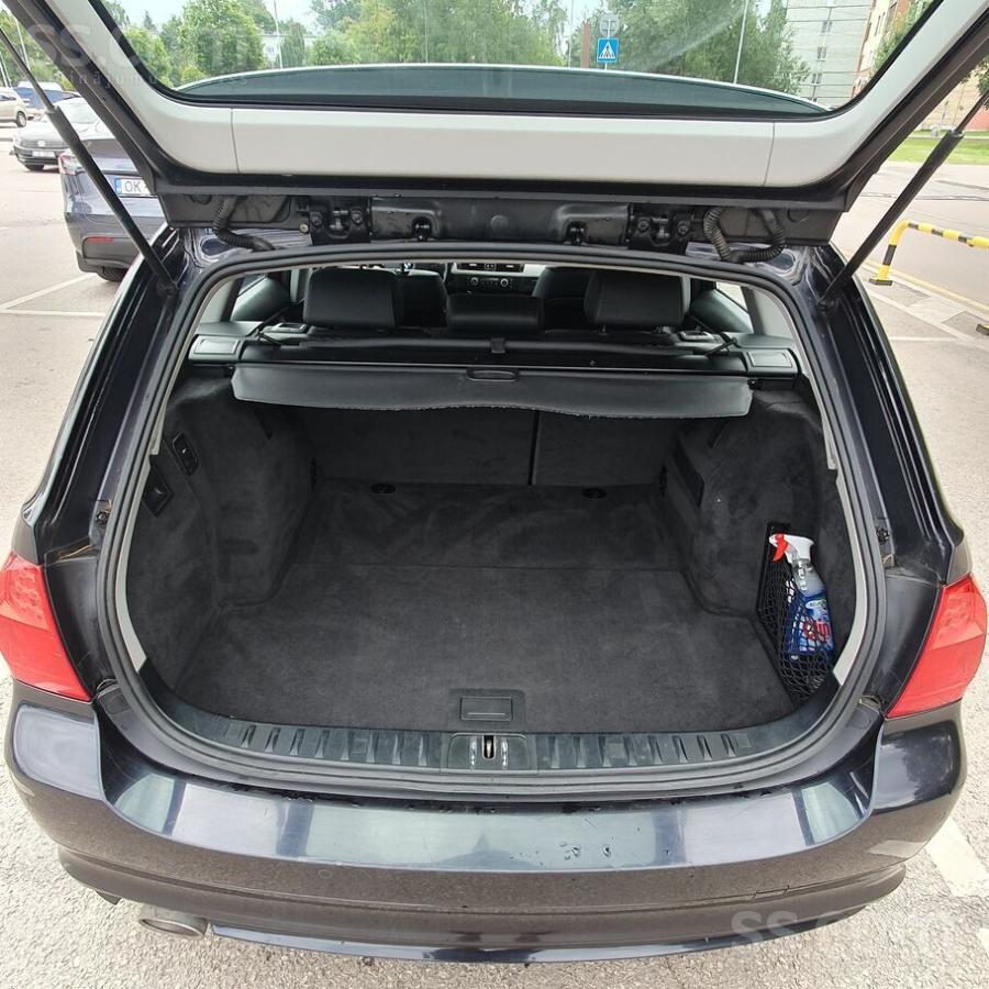 Blue BMW 320 2012 in Riga, with an engine capacity of 2.00 L and mileage of 352 thousand km for 4100 €, photo 10 on AUTOMOTO.COM.LV
