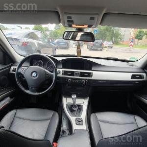 Blue BMW 320 2012 in Riga, with an engine capacity of 2.00 L and mileage of 352 thousand km for 4100 €, photo 12 on AUTOMOTO.COM.LV