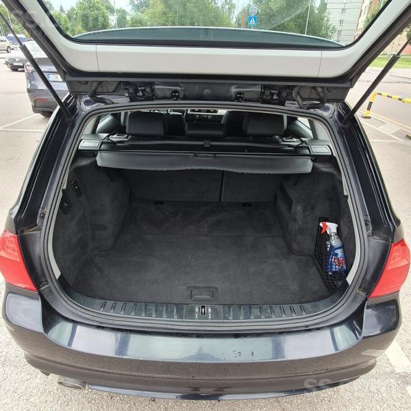 Blue BMW 320 2012 in Riga, with an engine capacity of 2.00 L and mileage of 352 thousand km for 4100 €, photo 10 on AUTOMOTO.COM.LV