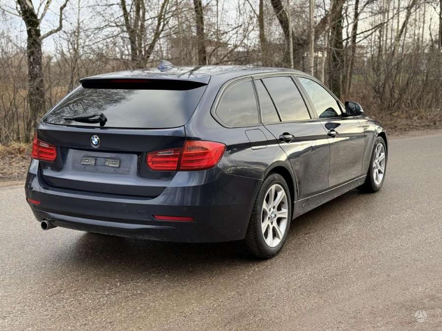 Blue BMW 320 2013 in Ukmerge, with an engine capacity of 2.00 L and mileage of 330 thousand km for 4999 €, photo 3 on AUTOMOTO.COM.LV