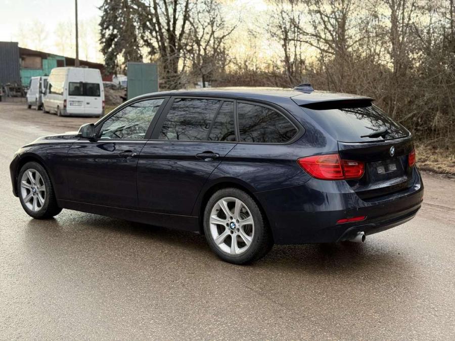Blue BMW 320 2013 in Ukmerge, with an engine capacity of 2.00 L and mileage of 330 thousand km for 4999 €, photo 5 on AUTOMOTO.COM.LV