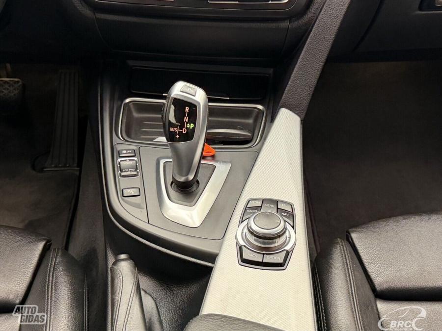 Blue BMW 320 2013 in Avizieniai, with an engine capacity of 2.00 L and mileage of 290 thousand km for 8000 €, photo 18 on AUTOMOTO.COM.LV