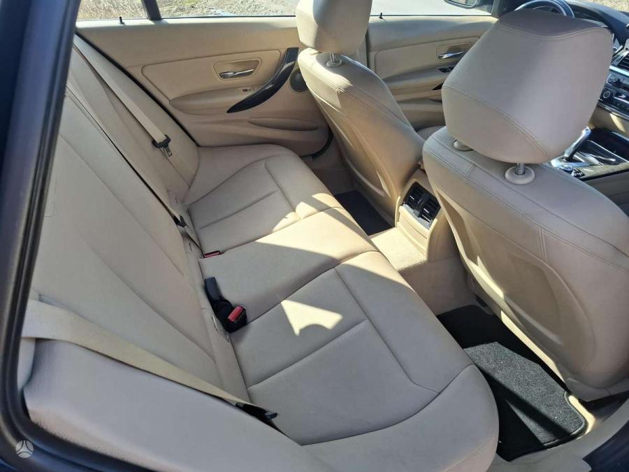 Zils BMW 320 2013 Viļņa, ar dzinēja tilpumu 2.00 L un nobraukumu 310 tūkst. km par 5999 €, foto 20 vietnē AUTOMOTO.COM.LV