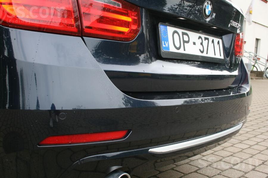 Blue BMW 320 2013 in Jelgava, with an engine capacity of 2.00 L and mileage of 260 thousand km for 8675 €, photo 18 on AUTOMOTO.COM.LV