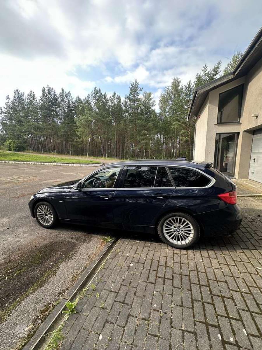 Blue BMW 320 2013 in Vilnius, with an engine capacity of 2.00 L and mileage of 267 thousand km for 7200 €, photo 11 on AUTOMOTO.COM.LV