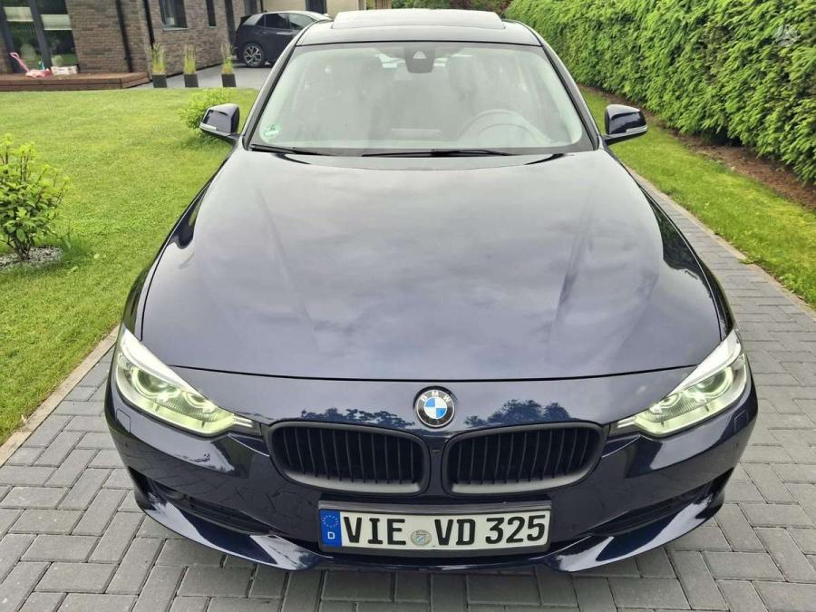 Zils BMW 320 2013 Prienai, ar dzinēja tilpumu 2.00 L un nobraukumu 256 tūkst. km par 6850 €, foto 3 vietnē AUTOMOTO.COM.LV
