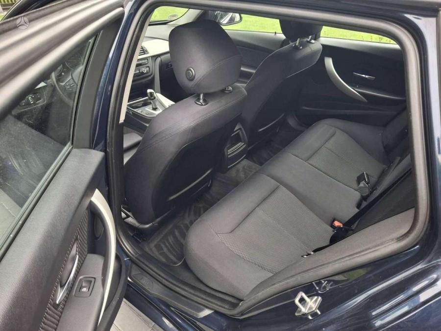 Zils BMW 320 2013 Prienai, ar dzinēja tilpumu 2.00 L un nobraukumu 256 tūkst. km par 6850 €, foto 18 vietnē AUTOMOTO.COM.LV