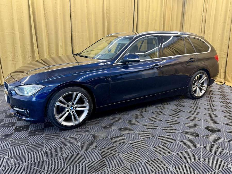 Blue BMW 320 2013 in Kaunas, with an engine capacity of 2.00 L and mileage of 360 thousand km for 7999 €, photo 4 on AUTOMOTO.COM.LV