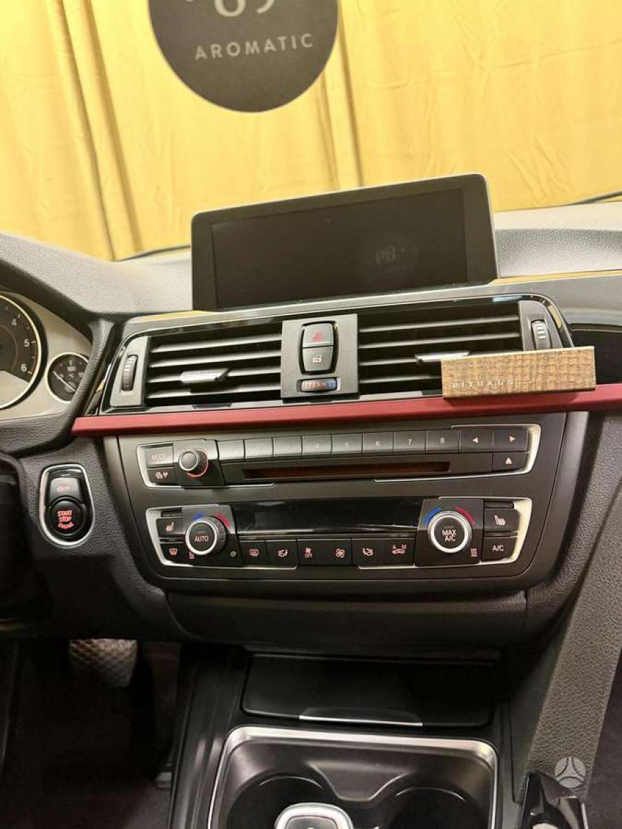 Blue BMW 320 2013 in Kaunas, with an engine capacity of 2.00 L and mileage of 360 thousand km for 7999 €, photo 16 on AUTOMOTO.COM.LV