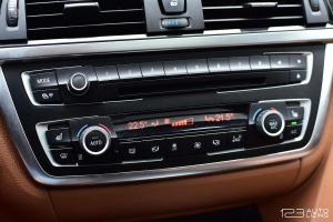 Blue BMW 320 2013 in Kretinga, with an engine capacity of 2.00 L and mileage of 270 thousand km for 9850 €, photo 21 on AUTOMOTO.COM.LV