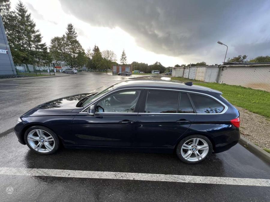 Blue BMW 320 2013 in Kaunas, with an engine capacity of 2.00 L and mileage of 292 thousand km for 8000 €, photo 3 on AUTOMOTO.COM.LV