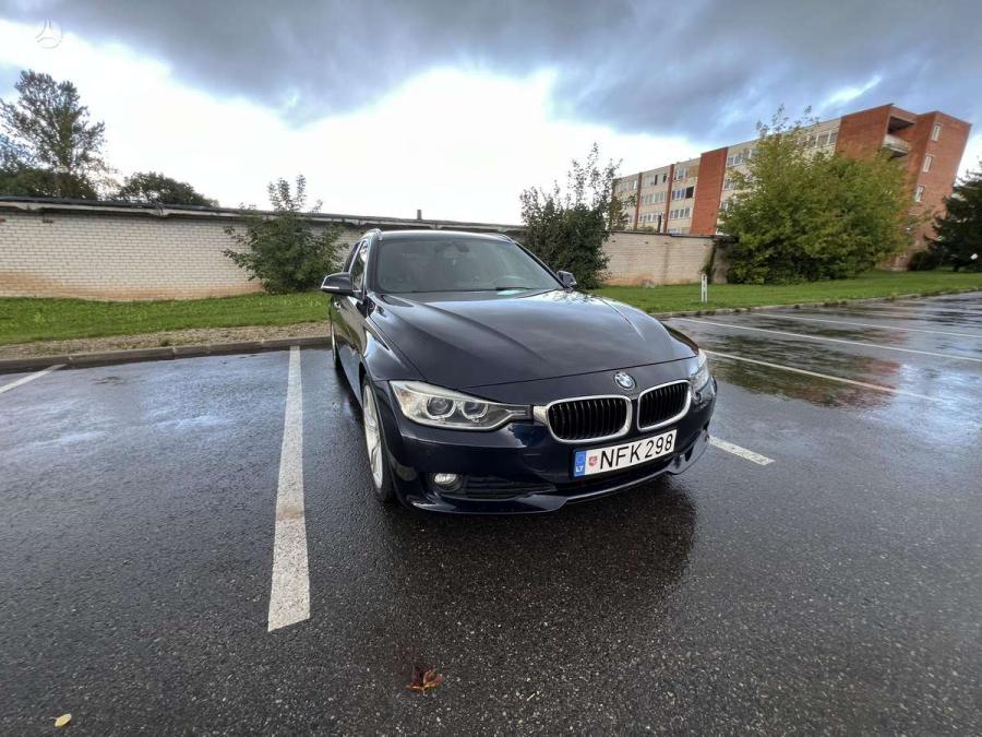 Blue BMW 320 2013 in Kaunas, with an engine capacity of 2.00 L and mileage of 292 thousand km for 8000 €, photo 6 on AUTOMOTO.COM.LV