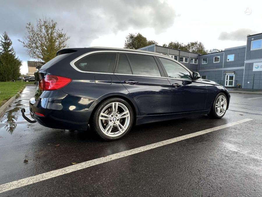 Blue BMW 320 2013 in Kaunas, with an engine capacity of 2.00 L and mileage of 292 thousand km for 8000 €, photo 8 on AUTOMOTO.COM.LV