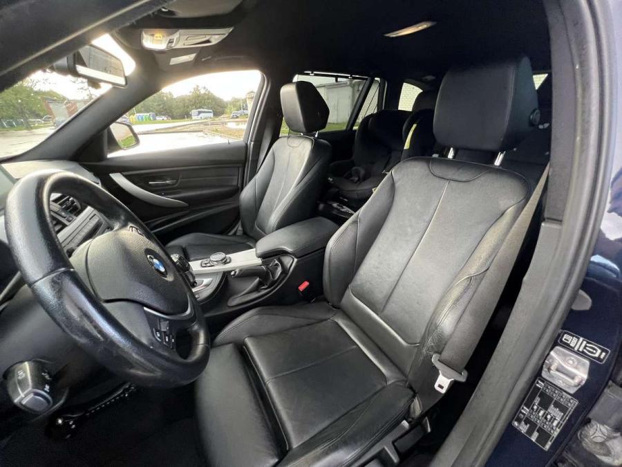 Blue BMW 320 2013 in Kaunas, with an engine capacity of 2.00 L and mileage of 292 thousand km for 8000 €, photo 13 on AUTOMOTO.COM.LV