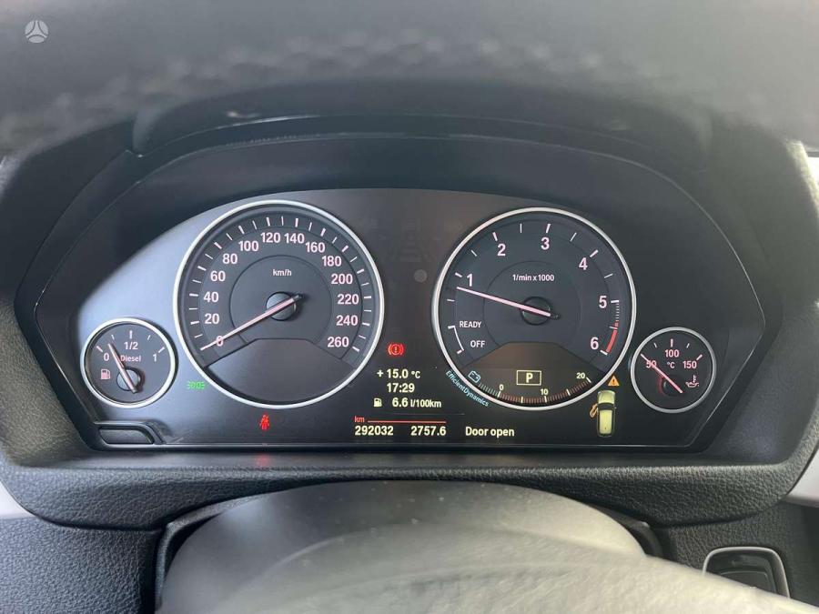 Blue BMW 320 2013 in Kaunas, with an engine capacity of 2.00 L and mileage of 292 thousand km for 8000 €, photo 15 on AUTOMOTO.COM.LV