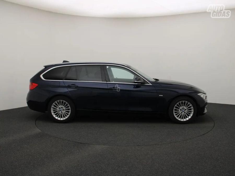 Blue BMW 320 2014 in Vilnius, with an engine capacity of 2.00 L and mileage of 247 thousand km for 10799 €, photo 10 on AUTOMOTO.COM.LV