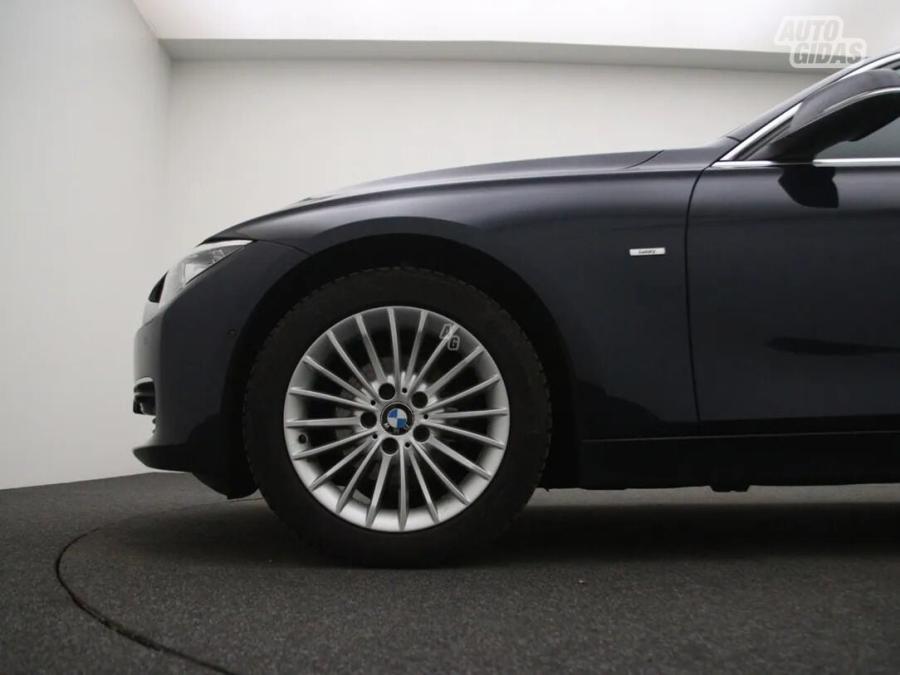 Blue BMW 320 2014 in Vilnius, with an engine capacity of 2.00 L and mileage of 247 thousand km for 10799 €, photo 29 on AUTOMOTO.COM.LV