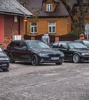 Zils BMW 320 2014 Limbaži, ar dzinēja tilpumu 2.00 L un nobraukumu 395 tūkst. km par 6300 €, foto 18 vietnē AUTOMOTO.COM.LV