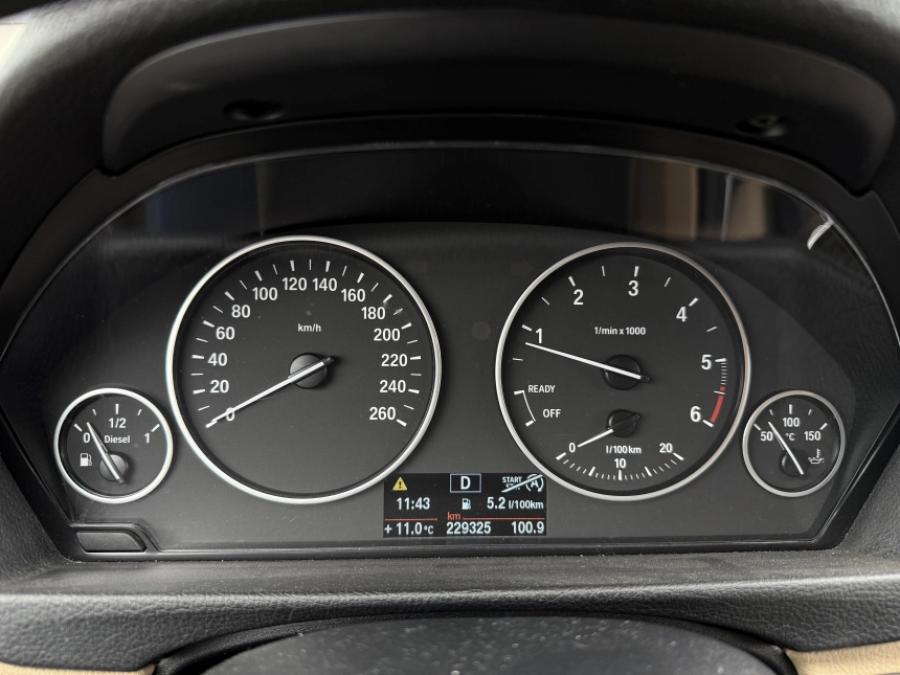 Zils BMW 320 2014 Rīga, ar dzinēja tilpumu 2.00 L un nobraukumu 229 tūkst. km par 8600 €, foto 13 vietnē AUTOMOTO.COM.LV